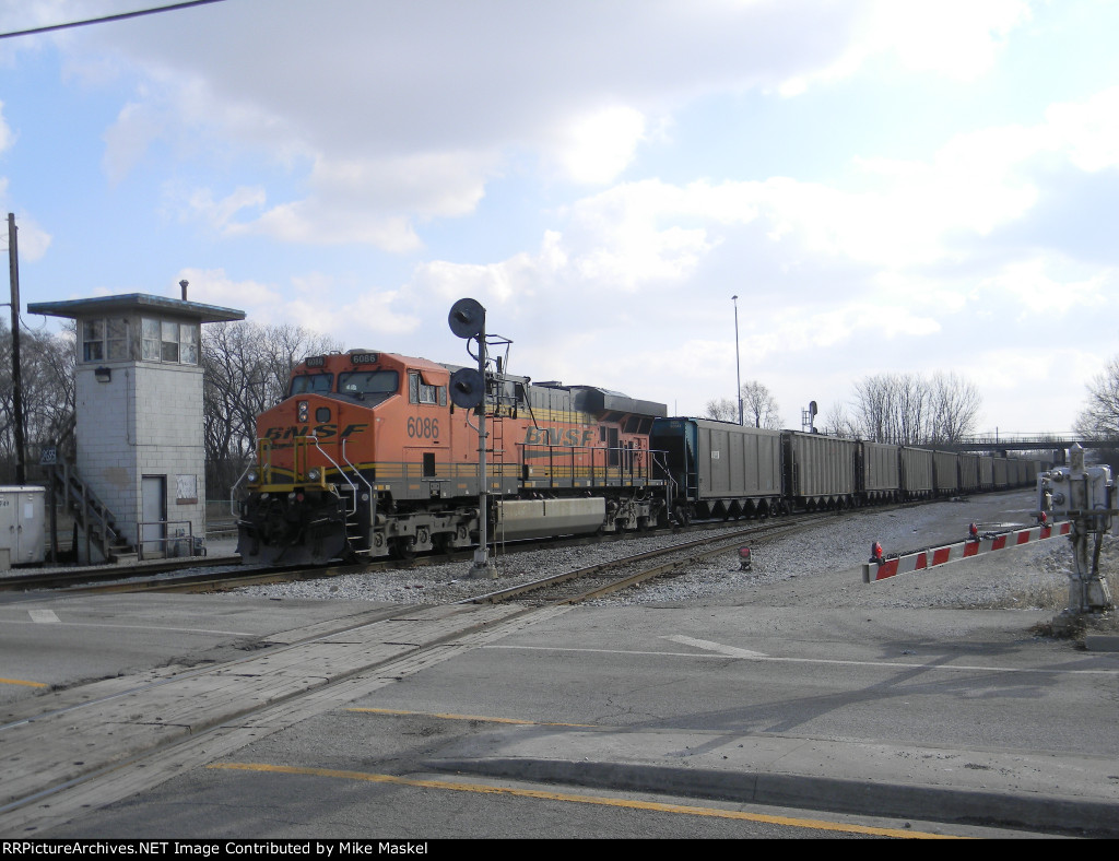BNSF 6086